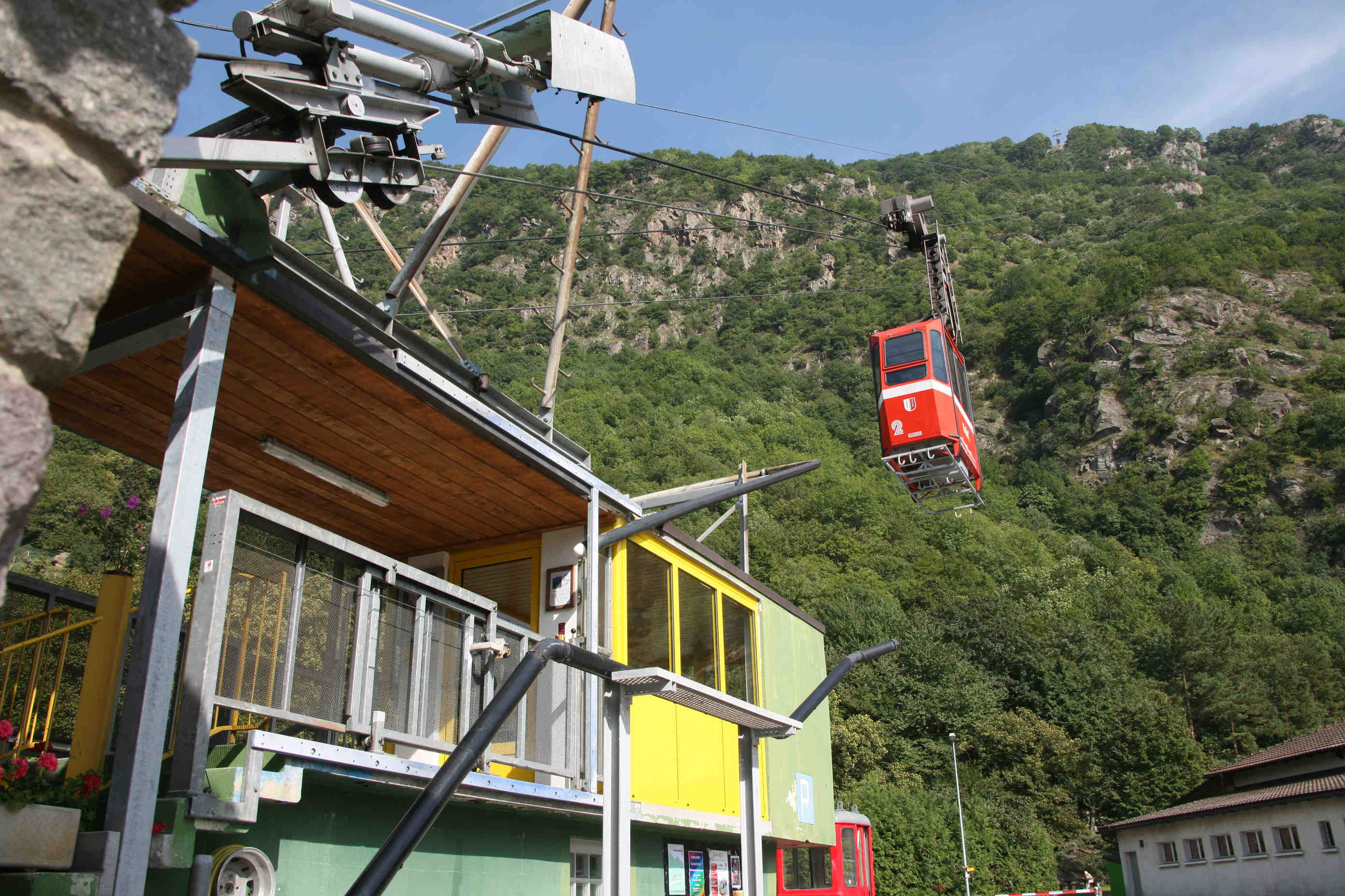 Transports et téléphérique · Dorénaz